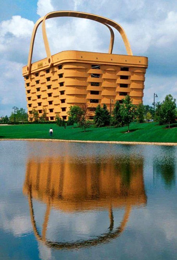 Talk about making a splash! The Longaberger Basket Building creates a perfect reflection in its adjacent pond, doubling the basket-y goodness.