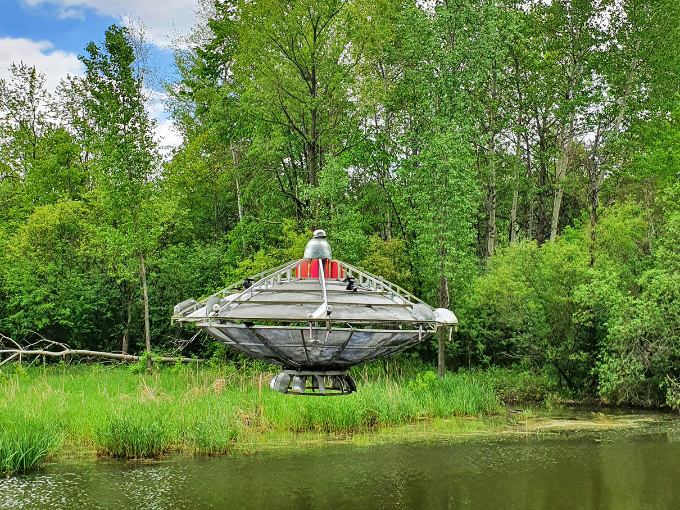 Is it a bird? A plane? No, it's a flying saucer landed in Minnesota! Extraterrestrial shopping, anyone?
