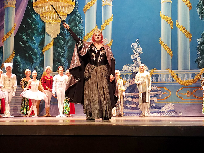 Live performances at the Olympia gain an extra dimension of magic against the backdrop of its atmospheric design.