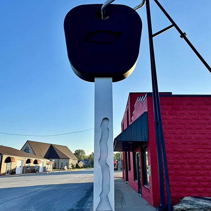 This colossal key could unlock a door to Narnia. Standing proudly against the Illinois sky, it's a masterpiece of metalwork and imagination.