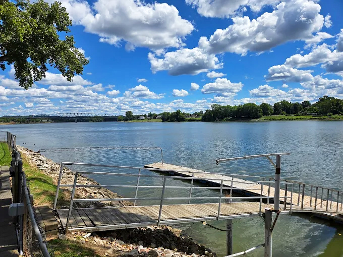 The gentle Ohio River provides nature's perfect backdrop for contemplating life's big questions, like "Should I order more ribs?"