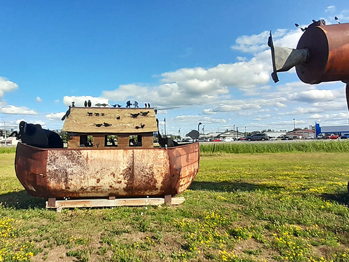 These repurposed agricultural relics stand as metal sentinels against Minnesota's sky. Farm-to-art at its finest!