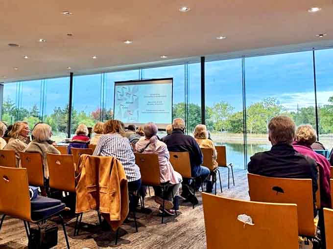 The Ginkgo Room offers floor-to-ceiling views of the landscape, turning lunch into a dining experience worthy of a nature documentary.