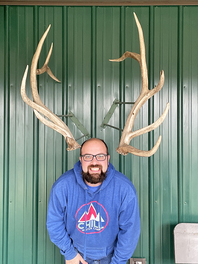 Those antlers aren't just for show &ndash; nature's impressive architecture on full display.