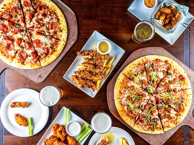 Pizza perfection with a view of the deep blue &ndash; these pies prove that underwater dining doesn't mean sacrificing topside flavors.