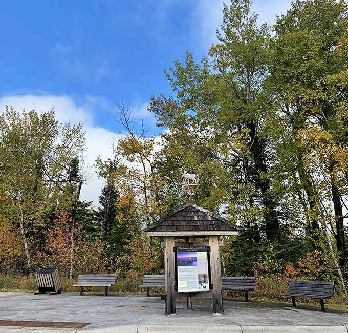 This trailhead rest area invites hikers to pause and read about what lies ahead. Spoiler alert: it's absolutely worth the climb.