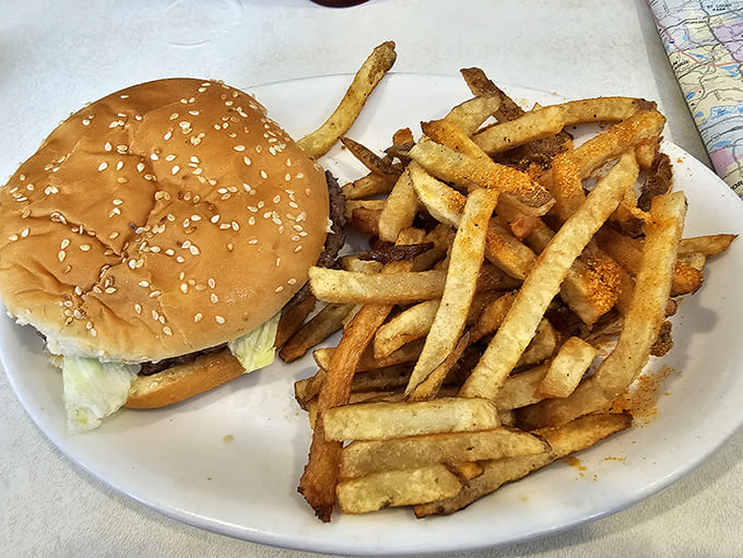 This burger doesn't need fancy toppings or artisanal buns to make its point &ndash; it lets the beef do the talking while the fries provide backup vocals.