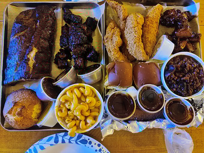 BBQ perfection on a tray &ndash; smoke rings that would make Saturn envious and sides that refuse to be overshadowed by their meaty companions.