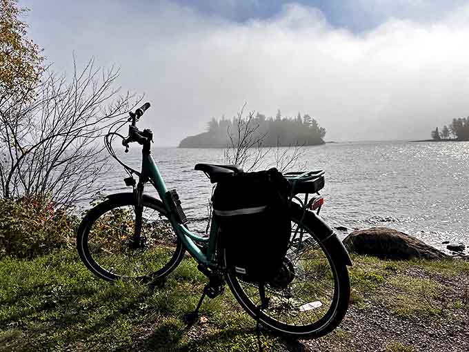 Two wheels and endless views: Cycling the shoreline trails offers a different perspective on this North Shore treasure.