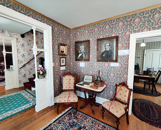 Every corner of this museum showcases exquisite craftsmanship, from the intricate woodwork to the stunning, vibrant Victorian-style wall coverings.