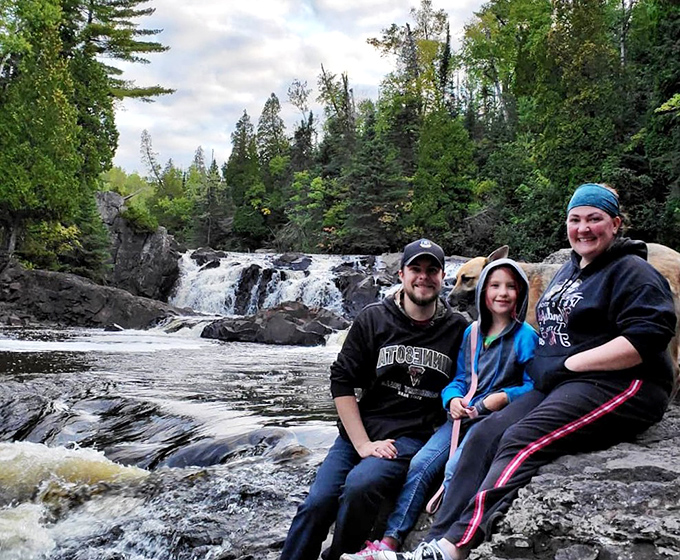 Visitors finding the perfect rocky perch&mdash;because sometimes the best theater seats are the ones Mother Nature carved herself.