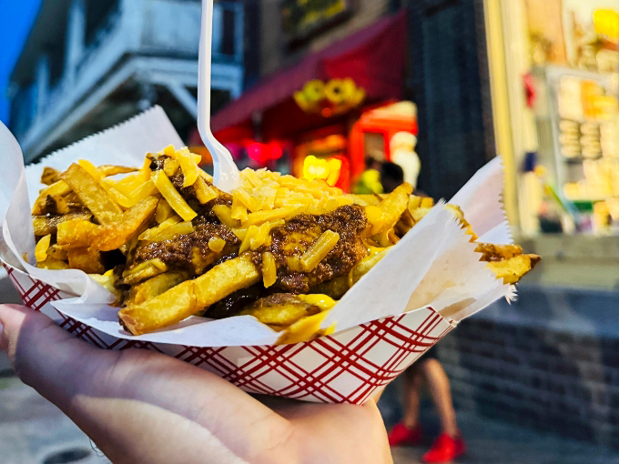Chili cheese fries that demand to be photographed before being devoured. That cheese-to-chili ratio is what mathematicians call "the golden delicious proportion."