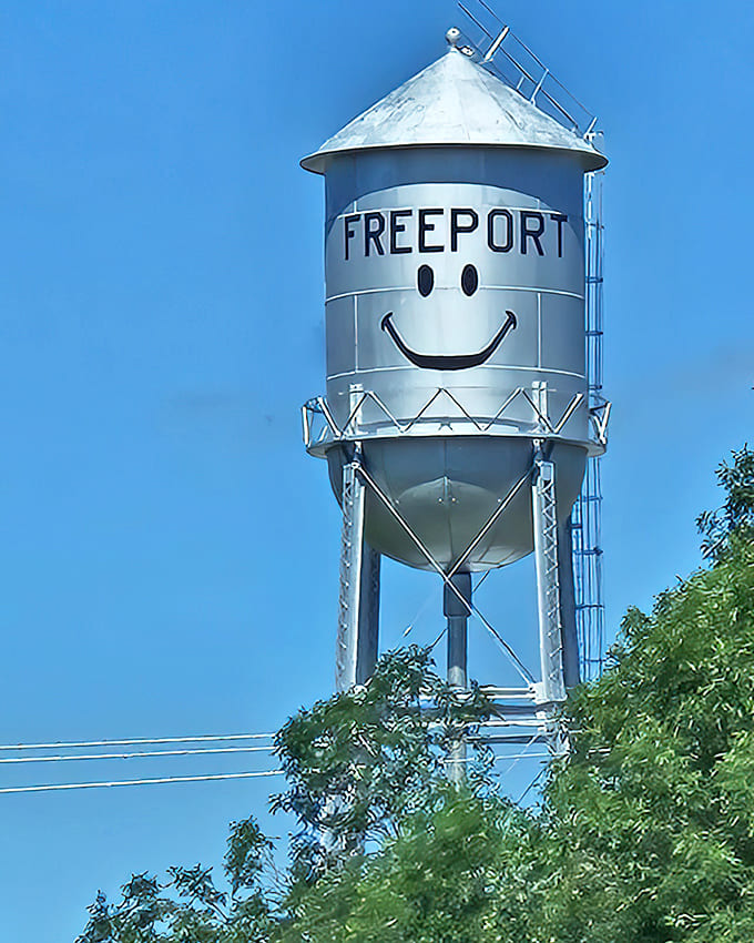 The simple black smile painted on the silver tank has transformed an ordinary piece of infrastructure into a beloved icon of midwestern friendliness.