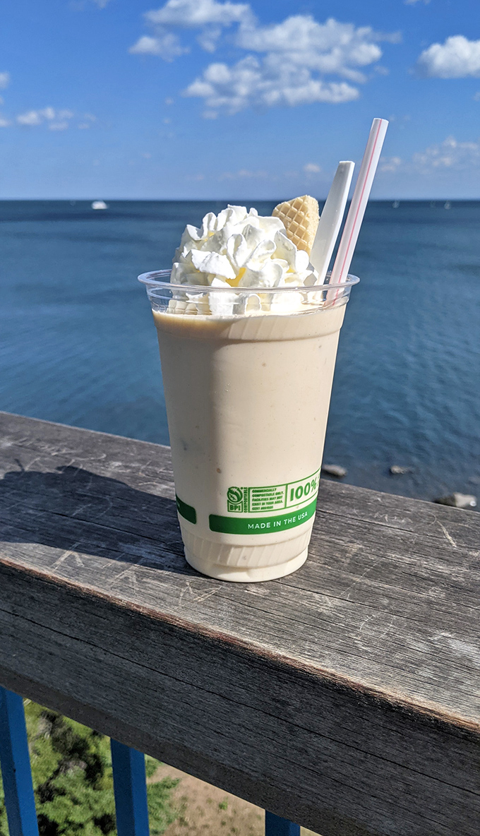 Lakeside luxury in liquid form. This malt stands at attention with its wafer companion, both ready to make your afternoon significantly better.