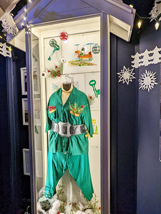 Even Santa's elves get the alien treatment here &ndash; this festive green uniform suggests Christmas is celebrated throughout the galaxy.