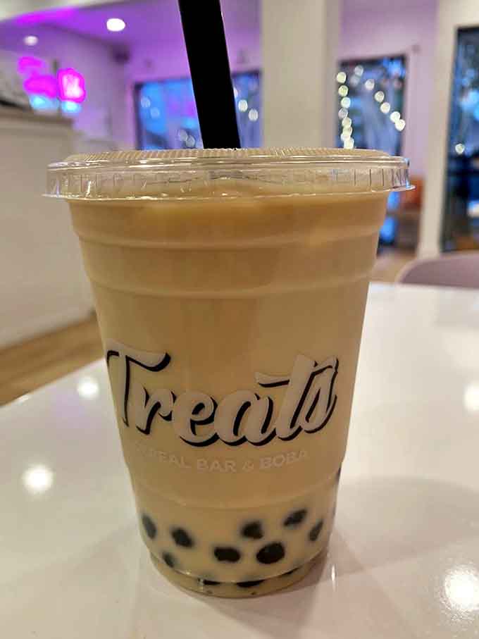 This isn't your average boba tea&mdash;the perfect pearl chewiness and rich milk base make it the ideal companion to sweeter treats.