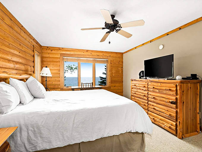 Wake up to this view and suddenly hitting snooze seems like the worst idea in the world.