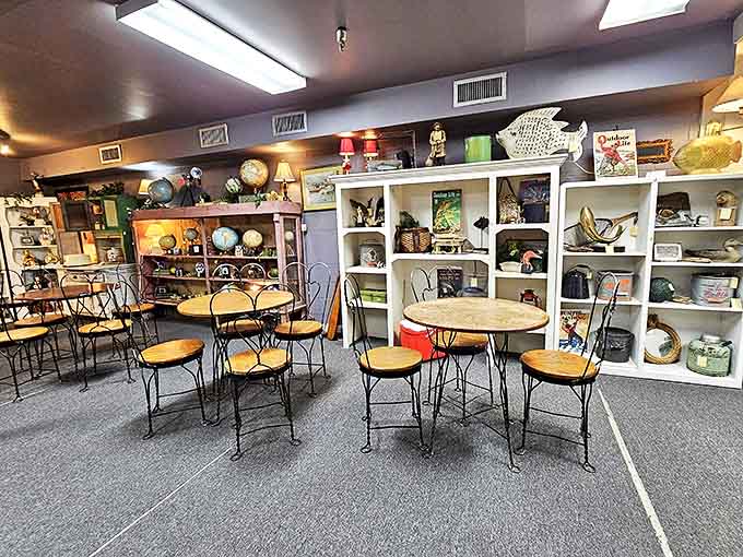 The caf&eacute; area offers vintage vibes with modern comfort&mdash;perfect for resting weary feet while plotting your next antiquing conquest.