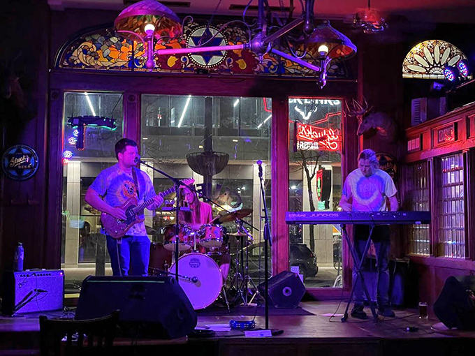 Live band music: Weekend warriors bring the soundtrack to your German feast, playing everything from folk to rock in this acoustically blessed space.