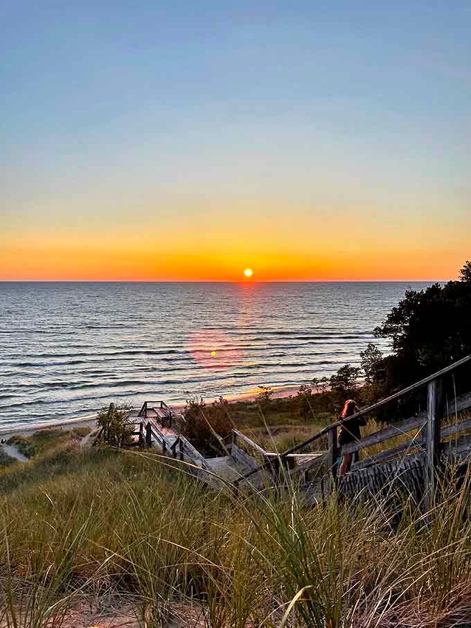 When Lake Michigan puts on its evening light show, even the most dedicated smartphone addicts put down their devices in silent appreciation.