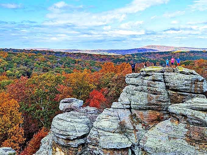 Shawnee National Forest reveals Illinois's surprising natural diversity with ancient rock formations and breathtaking autumn vistas.