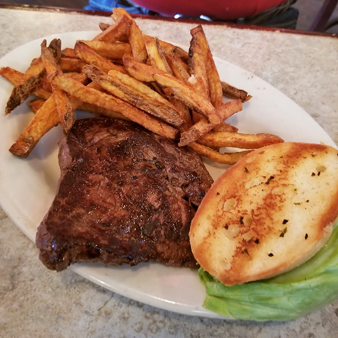 The steak sandwich - a simple yet satisfying alternative for those rare souls who enter not craving a burger.