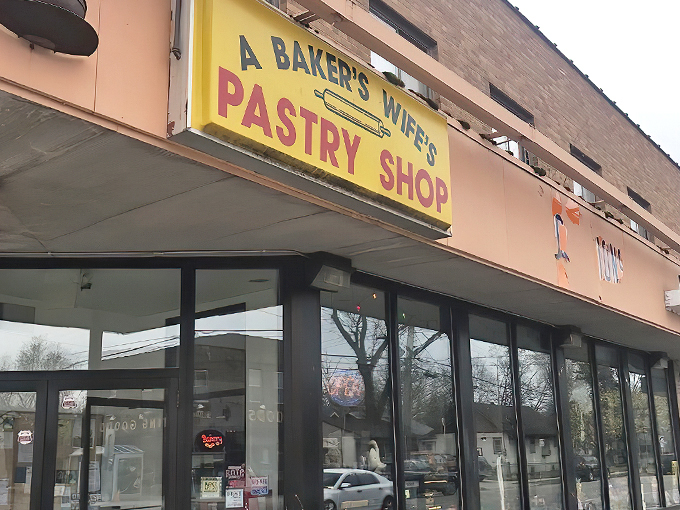 A Baker's Wife's Pastry Shop 1