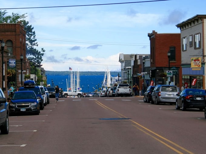 Apostle Islands Sea Cave 9