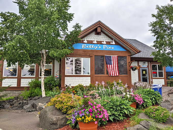 The Best Pies In The World Are Made Daily At This Humble Bakery In ...
