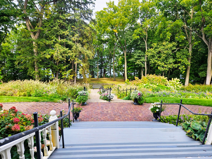 Black Point Estate and Gardens 5