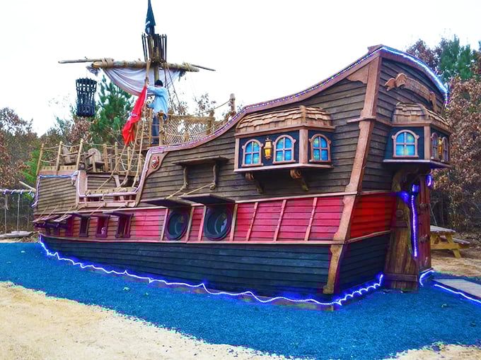 Captain Morgan's Pirate Ship Cabin 1