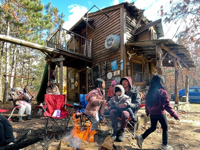 Captain Morgan's Pirate Ship Cabin 6