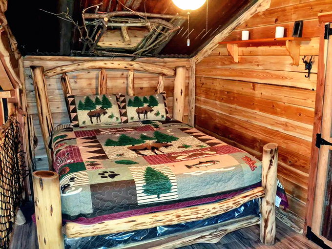 Captain Morgan's Pirate Ship Cabin 7