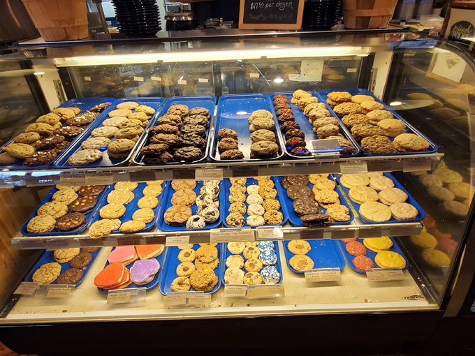 Caramel Crisp & Cafe 3