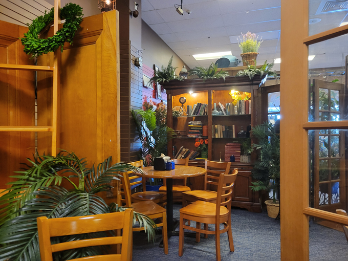 Caramel Crisp & Cafe 7