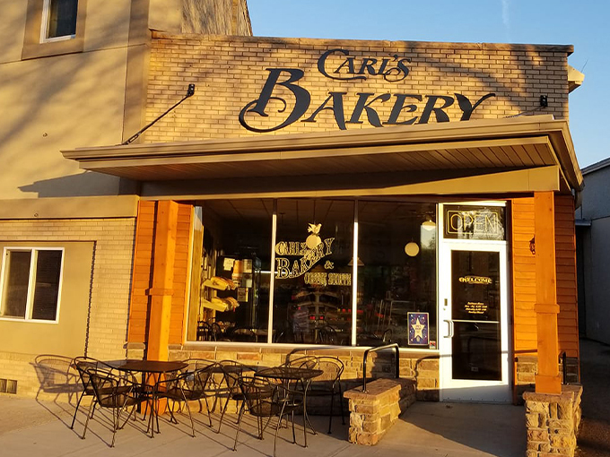 Carl's Bakery 1