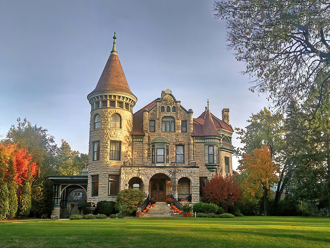 castle la crosse bed and breakfast 1