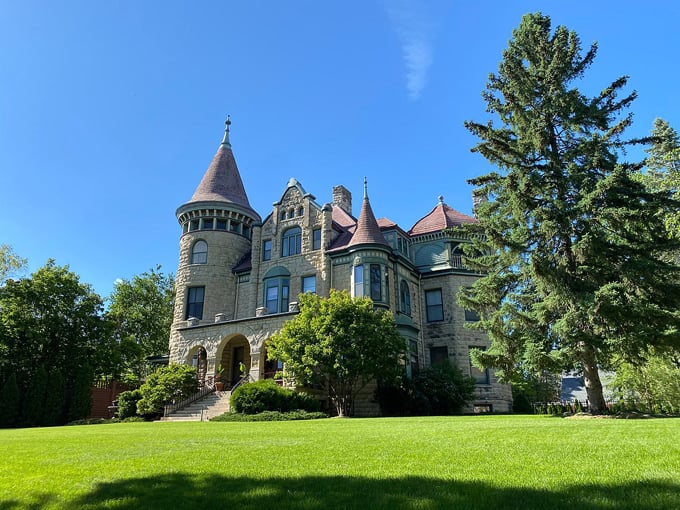 castle la crosse bed and breakfast 6
