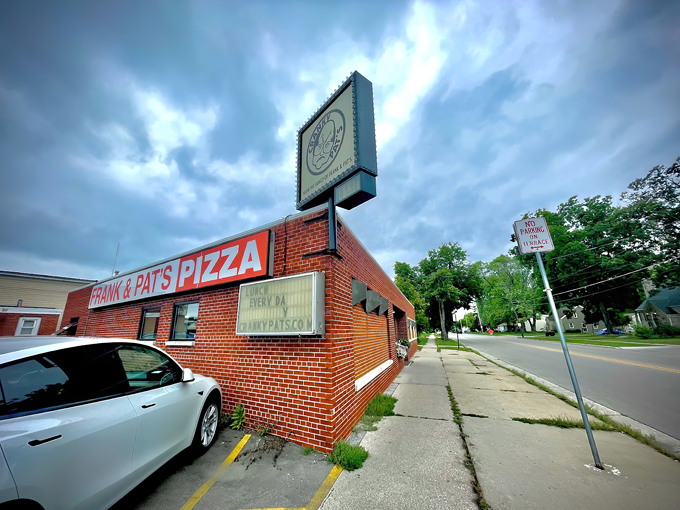 Cranky Pat's Pizzeria 1