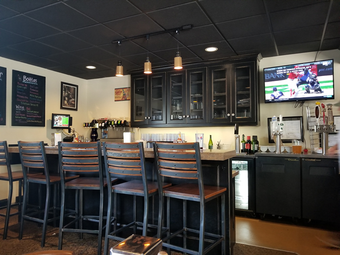 Cranky Pat's Pizzeria 3