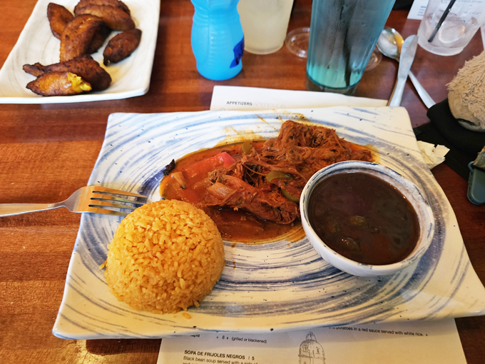 Cubanitas Oak Creek 6