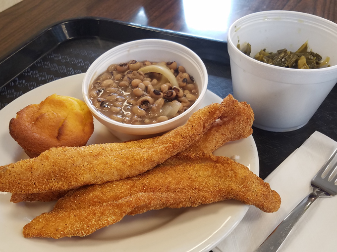 daddy&rsquo;s soul food & grille 3