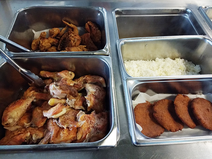 Daddy&rsquo;s Soul Food & Grille 8