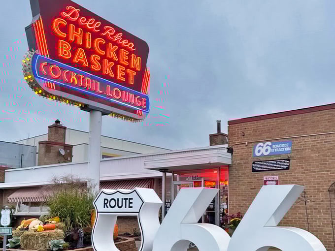 Dell Rhea's Chicken Basket 1