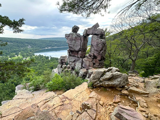 Devil's Doorway Loop 9