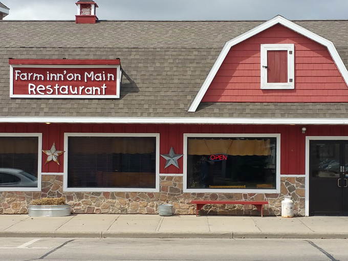 Farm Inn' On Main 9