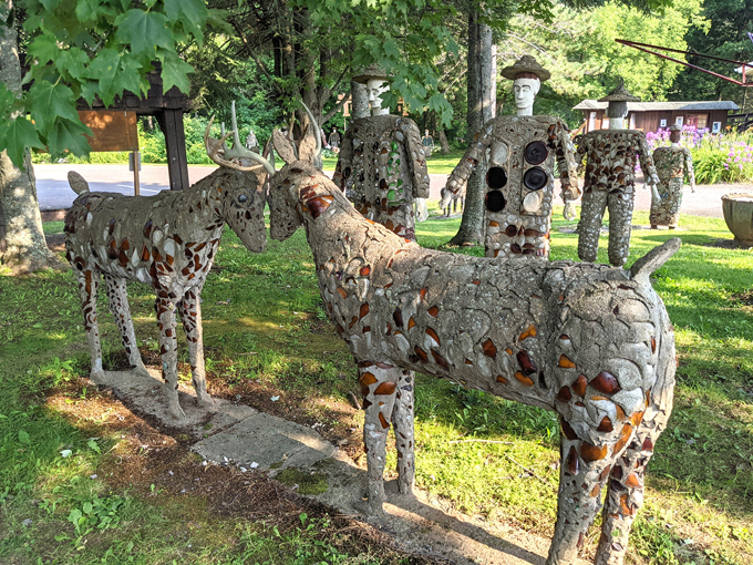 Fred Smith's Wisconsin Concrete Park 5