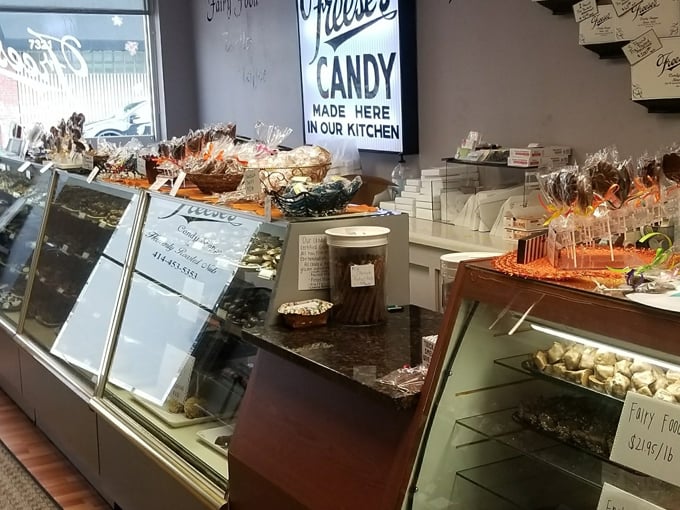 Freese's Candy Shoppe & Heavenly Roasted Nuts 2