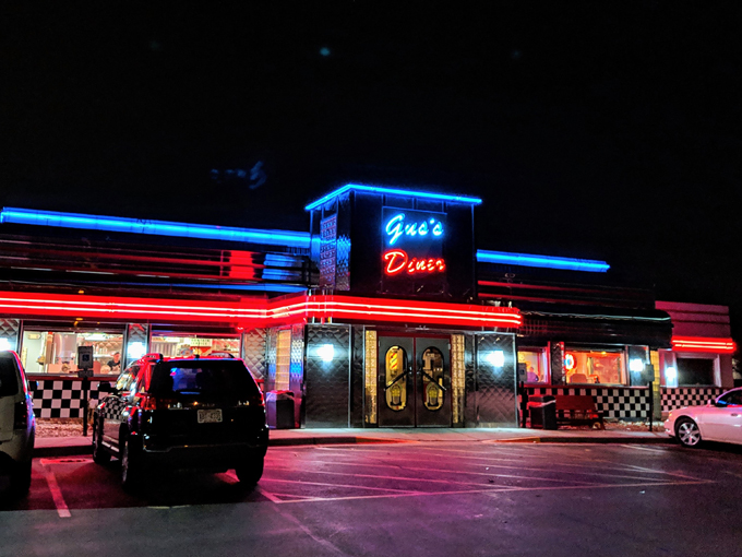 Gus's Diner 9
