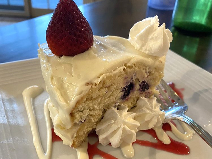 Harbor Fish Market & Grille 8